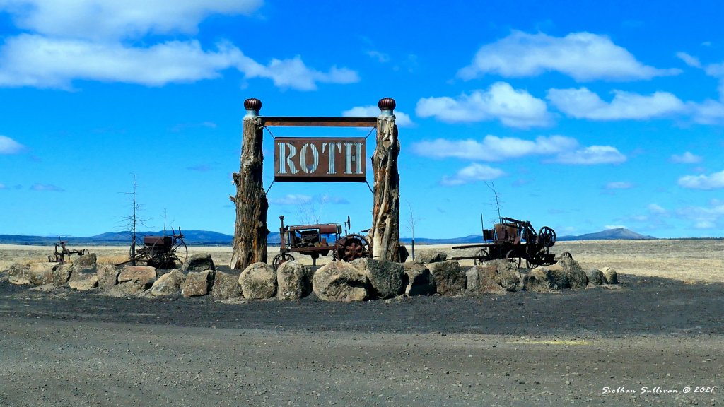 Roth Ranch in Central Oregon: Wordless Wednesday - bend branches