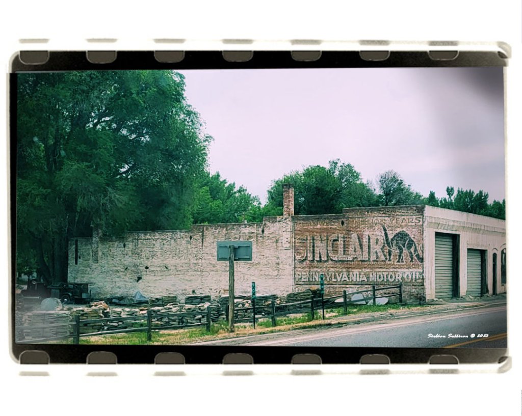 Sinclair Oil: Monday Mural - bend branches