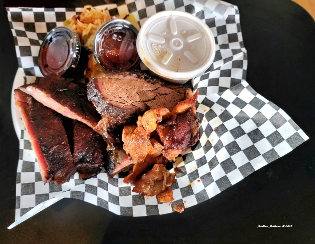 Red Beard Barbecue: Foodie Friday - bend branches